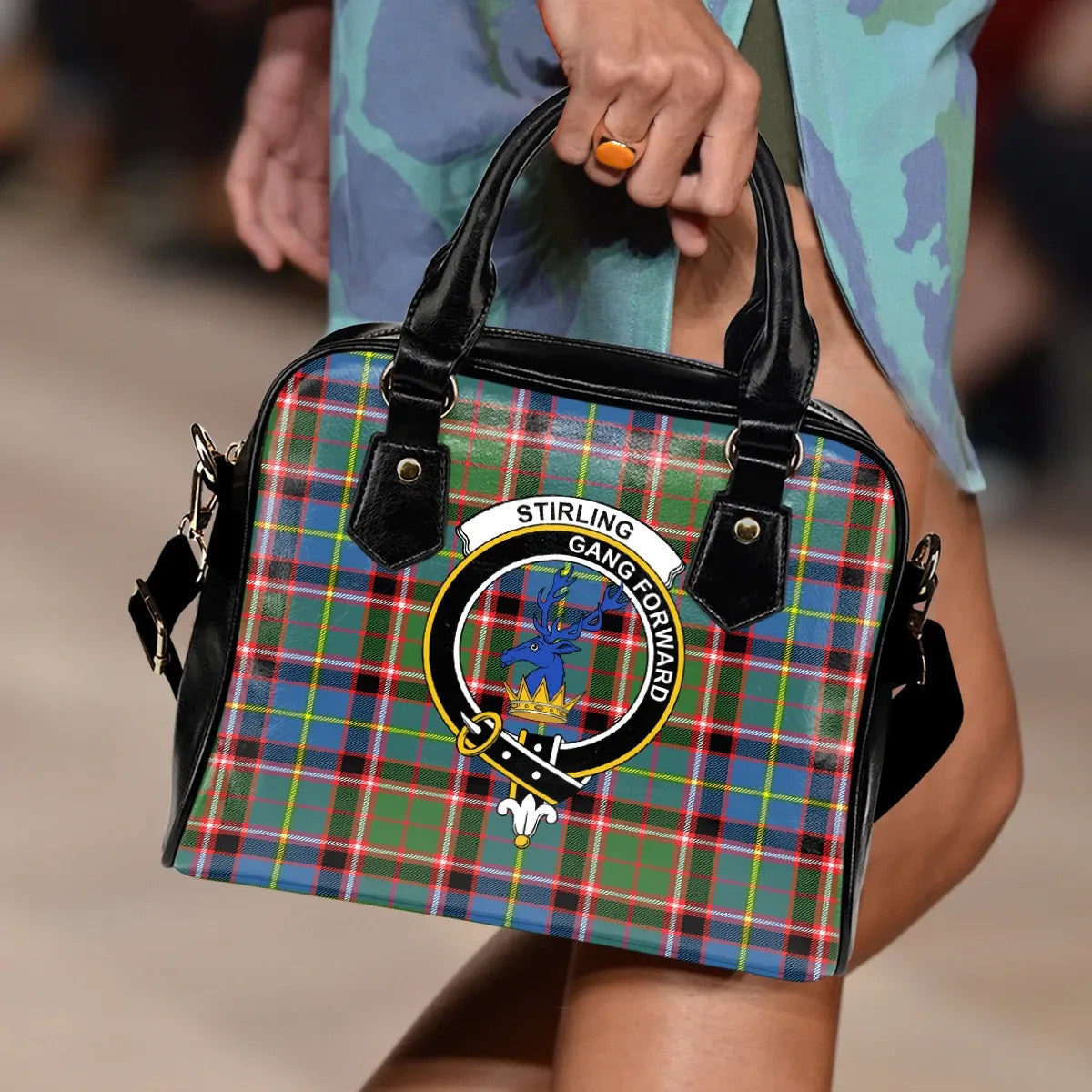 Scottish Stirling (of Cadder-Present Chief) Clan Crest Tartan Shoulder ...